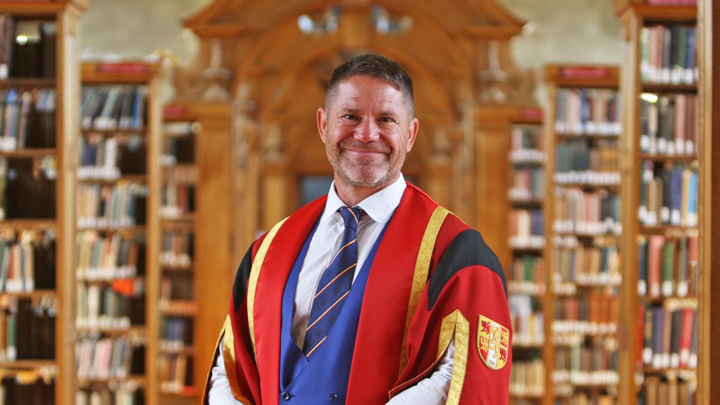 Steve Backshall to give talk at Pontio about whales | Bangor University