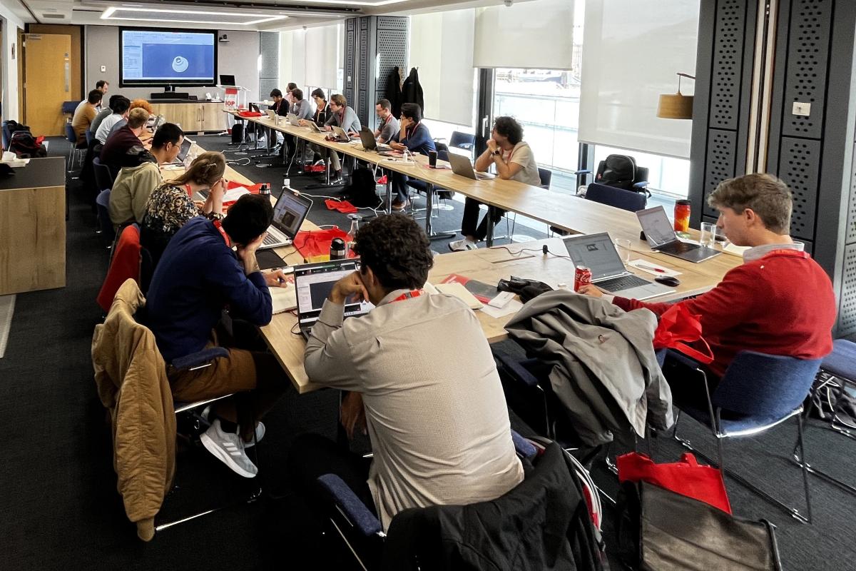 Training researchers to create virtual X-rays | Bangor University