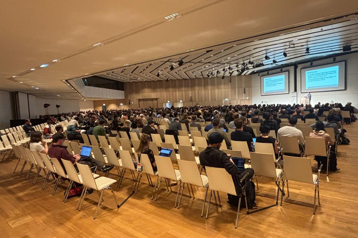 Bangor Researchers Present Multiple High-Impact Papers at IEEE VIS 2025 ...